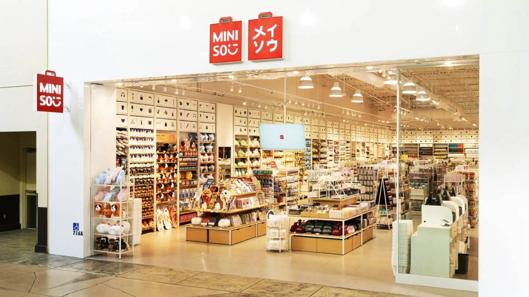 Miniso abre su primera tienda Flagship en Medellín